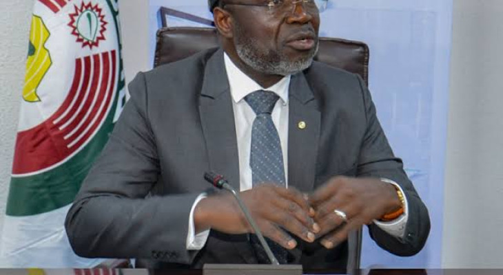 "ECOWAS President Arrives in Freetown for Delicate Mission ...